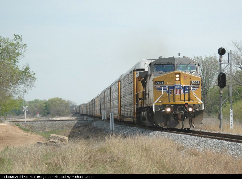 UP 9501 crossing former MKT mainline